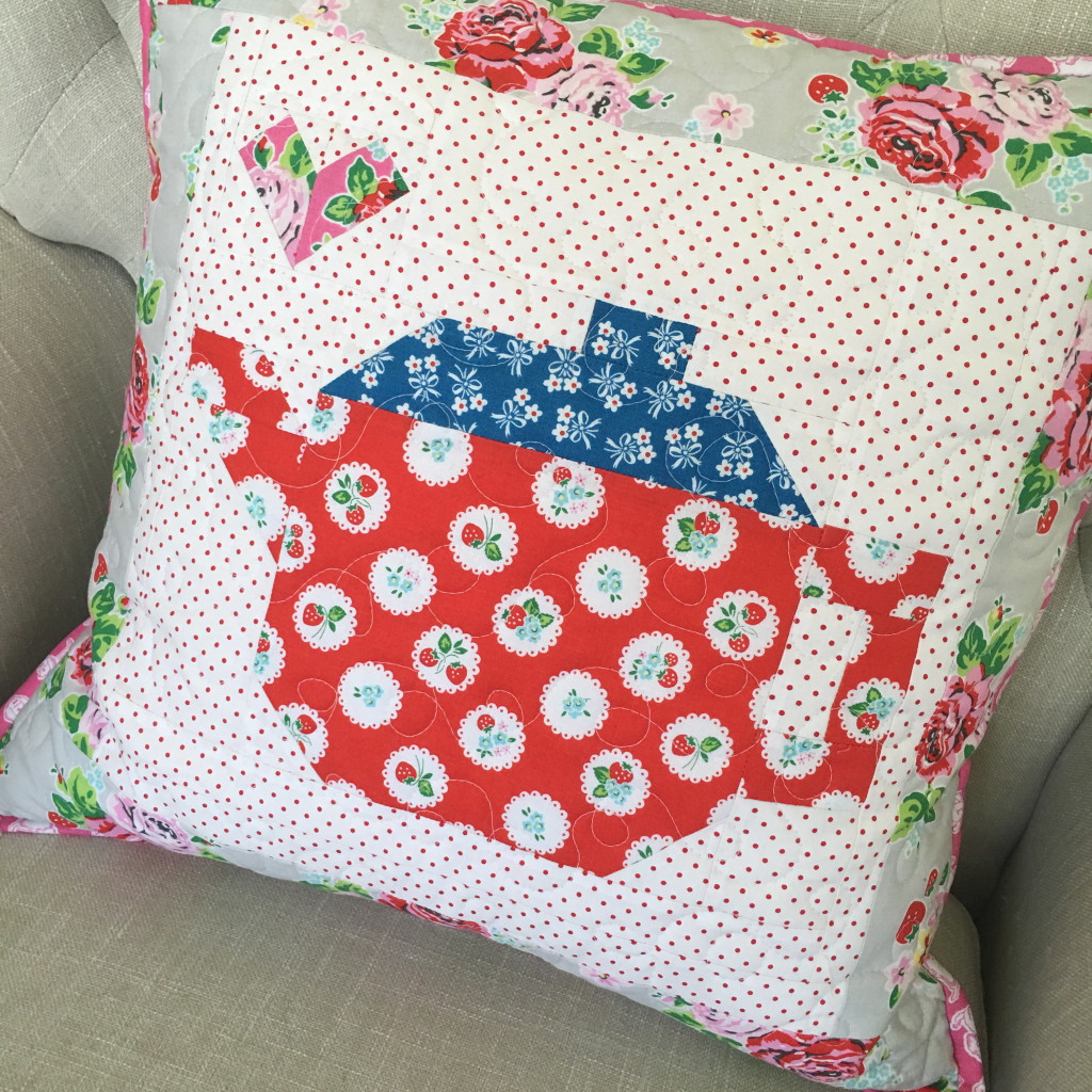 Pretty Playtime Quilts Teapot Block Pillow